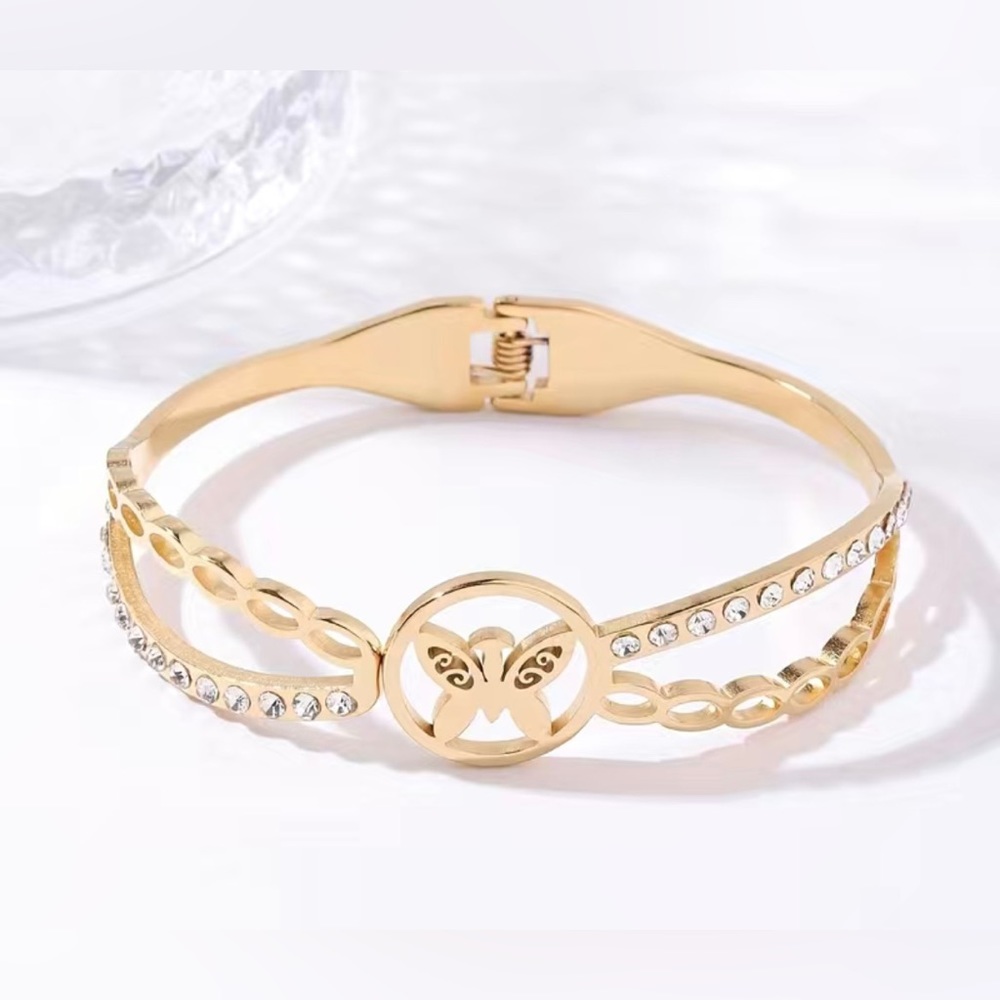 Brand New Elegant 18k Gold Plated Zirconia Butterfly … - Gem